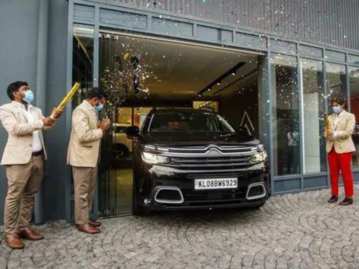 आज से 31800 रुपए महंगी हो गयी इस कम्पनी की गाड़ियां, शोरूम जाने से पहले ...